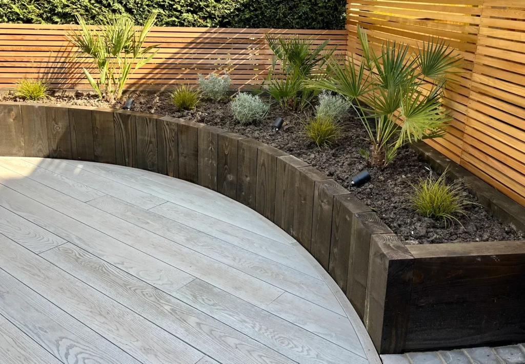 Curved Raised Garden Beds Designs Curved Metal Raised Bed